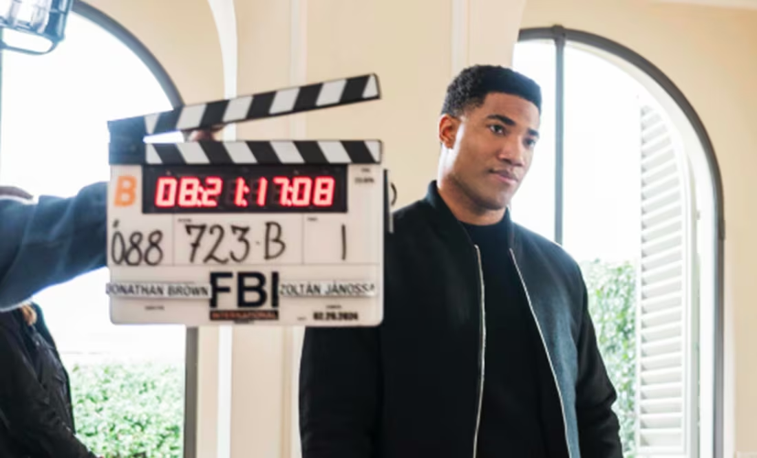 El actor Carter Redwood representa a la diversidad en FBI ...